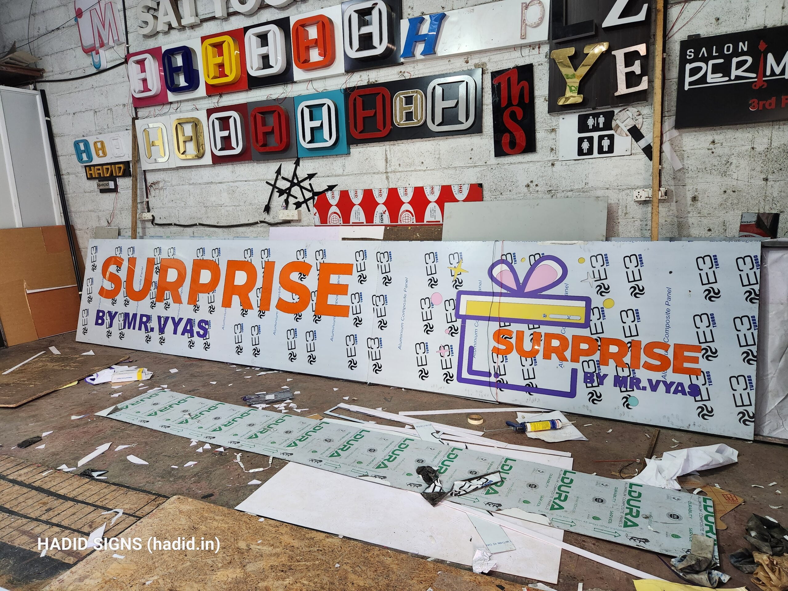 2D Sign Boards – Hadid Signs